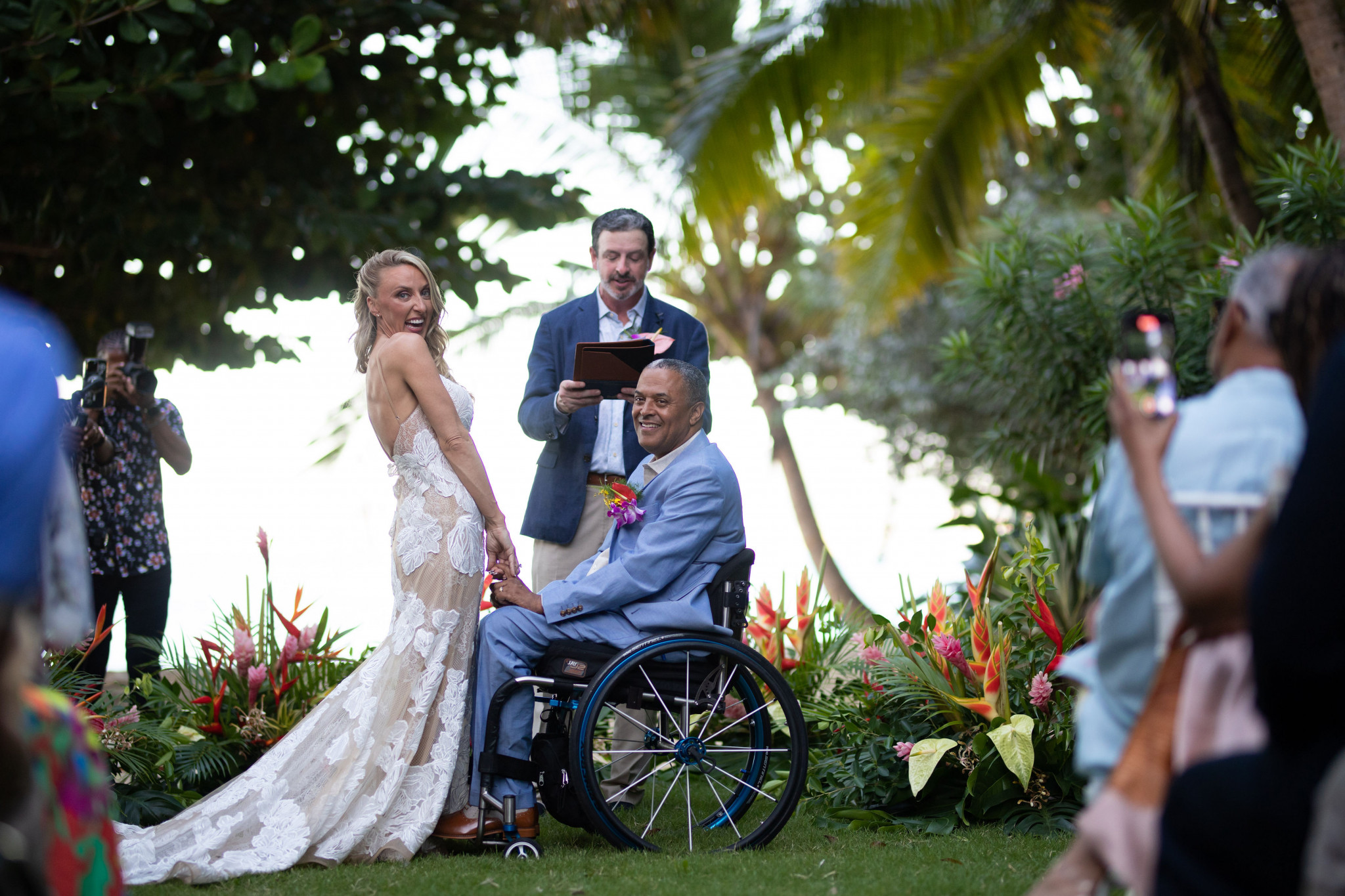 Brian & Ashley | America's Favorite Couple